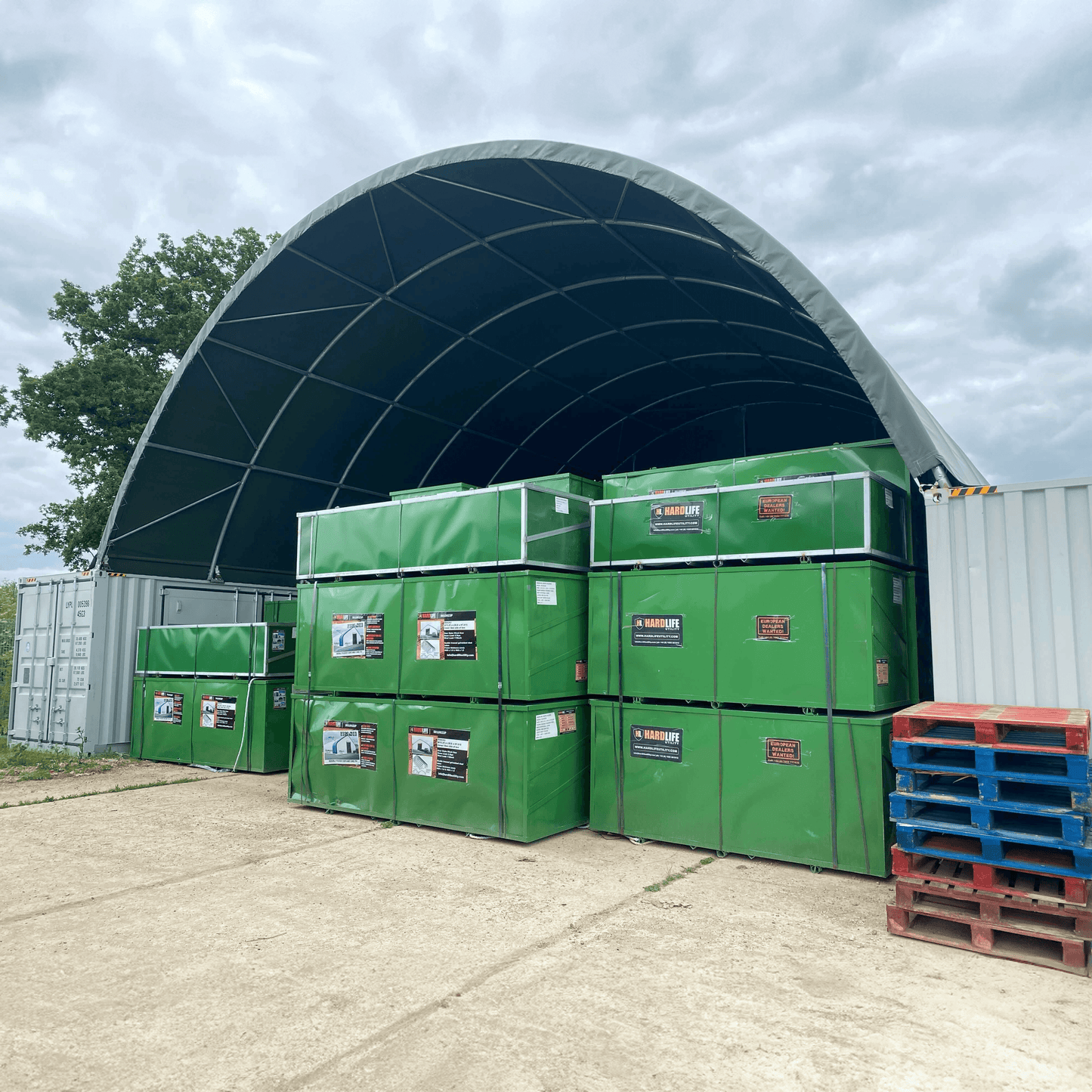 Container overbygg 12m x 12m – Hardlife Drift